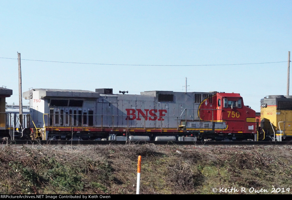BNSF 750